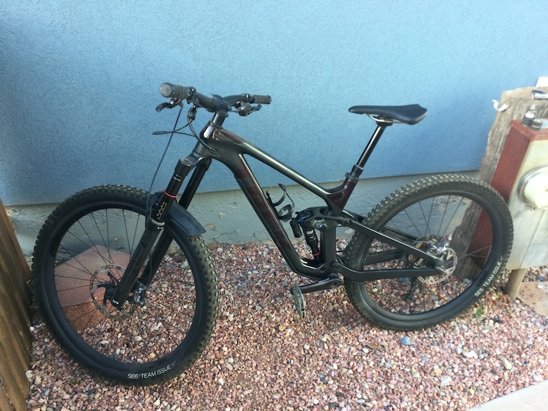 2022 Medium Trek Slash (less than 10 rides) For Sale