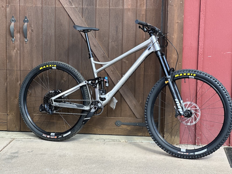 2023 Banshee Titan Large For Sale