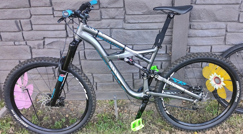 2015 Specialized Enduro Comp Elite with extras! For Sale