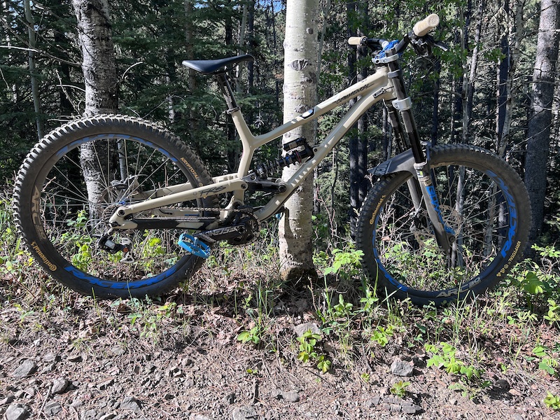 2021 Commencal FRS Ride (plus goodies) For Sale