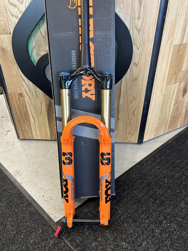 2022 Fox Factory 36, 160mm, 44mm rake, Grip2 For Sale