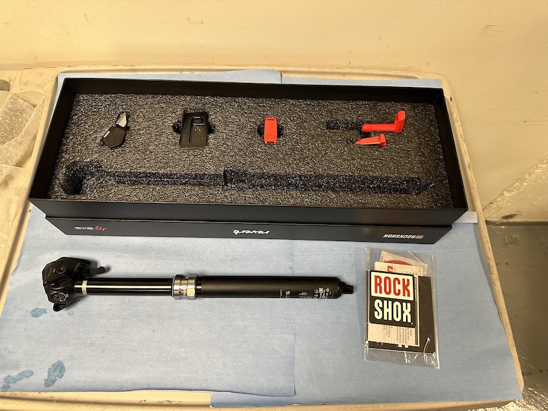 2021 $400 Shipped! Reverb AXS in box with all accessories For Sale