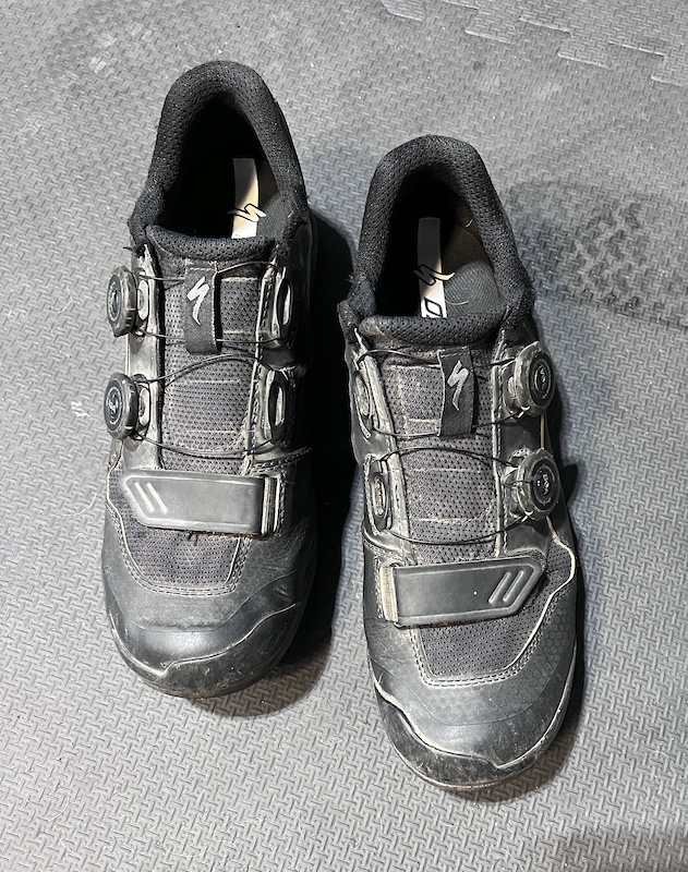 2020 Specialized 2FO Clipless shoes - black, US10 For Sale