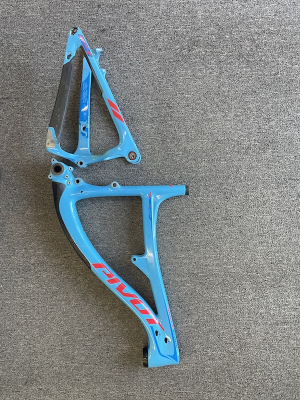2017 Pivot Switchblade Carbon Frame, Large For Sale