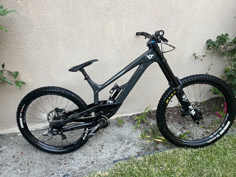 2021 YT Tues Large, Fox 40 Elite, Fox Float X2 Elite For Sale