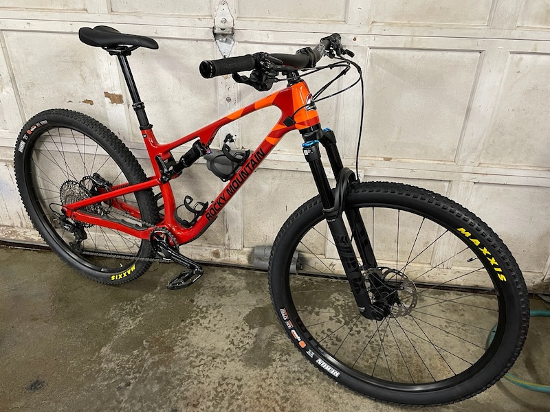 2022 Rocky Mountain Element C50 29” M For Sale