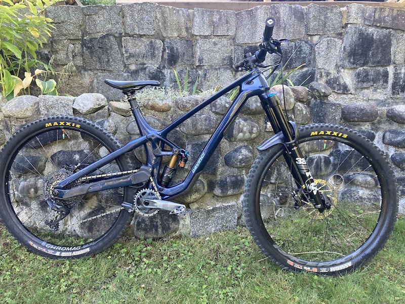 2022 Devinci Spartan HP Carbon For Sale