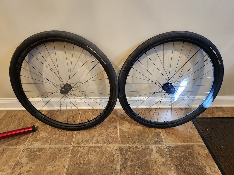 2023 Stan's Crest mk4 wheels hope hubs centerlock xdr For Sale