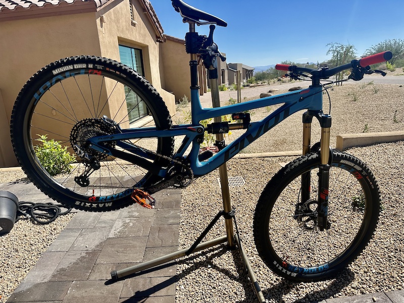 2021 Pivot Firebird For Sale