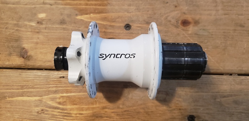 Syncros rear hub For Sale