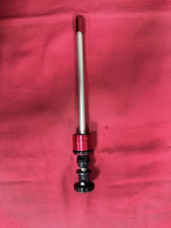 2022 Rockshox Debonair air spring upgrade C1 160mm For Sale