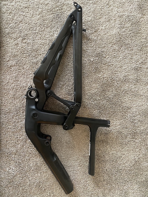 2022 Specialized Enduro Carbon S3 Rear End For Sale