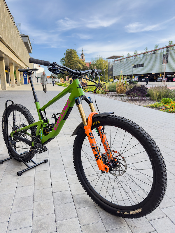 2021 Santa Cruz Nomad V5 Custom For Sale