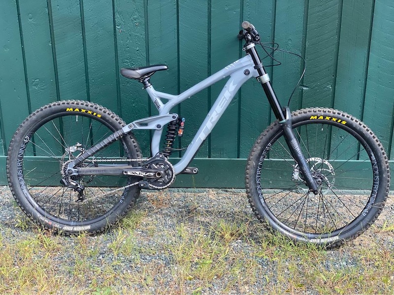 2019 Trek Session - Custom For Sale