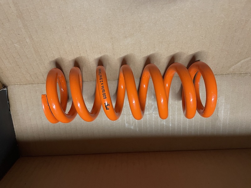 2022 Fox SLS Spring 1.385"ID x 600lb x 2.9" x 74mm. For Sale