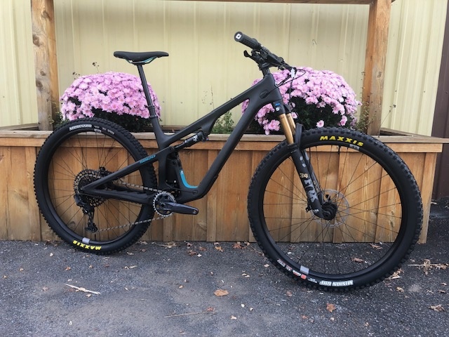 2023 Yeti SB120 C2 - LG - Carbon For Sale