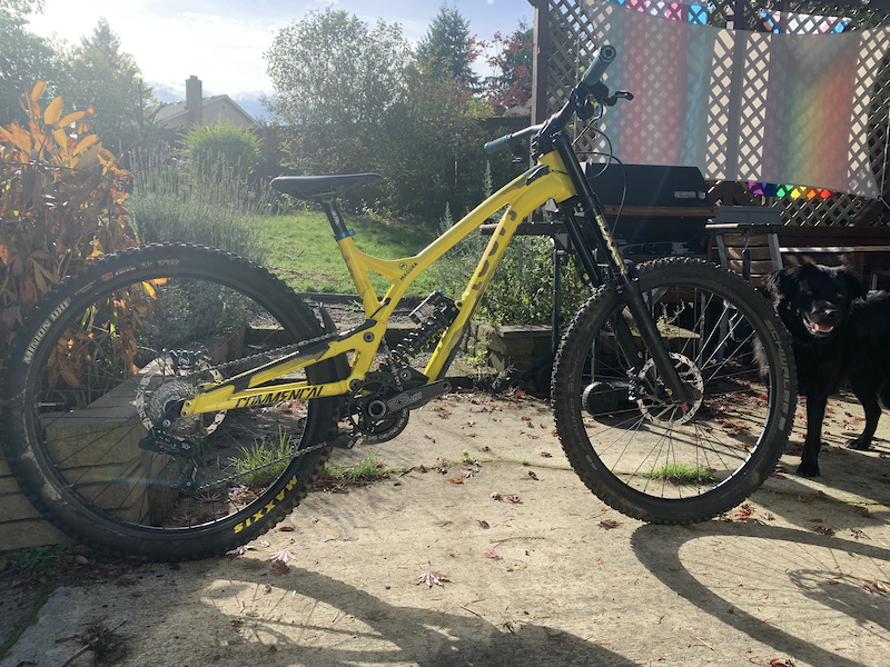 2017 Commencal Supreme DH V4.2 For Sale