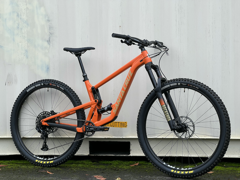 2022 Santa Cruz Hightower AL D Melon Medium For Sale