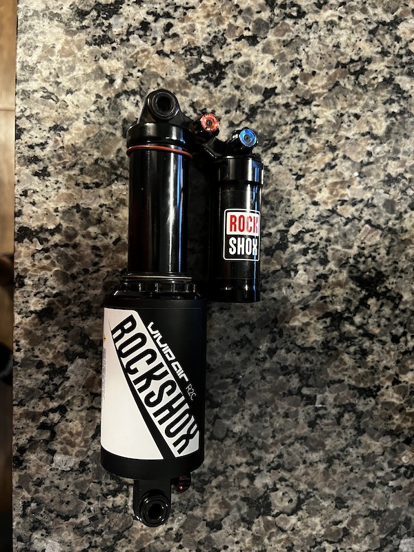 2018 Rock Shox Vivid Air RC2 222x70mm For Sale