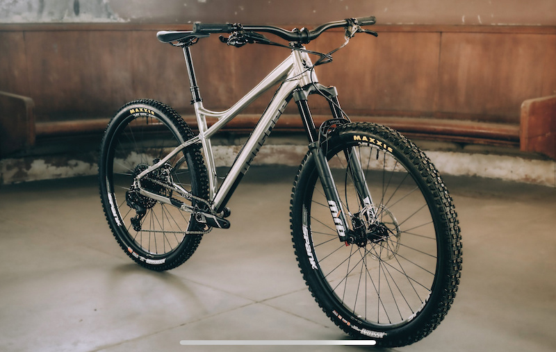 2022 New banshee paradox frameset (M) For Sale