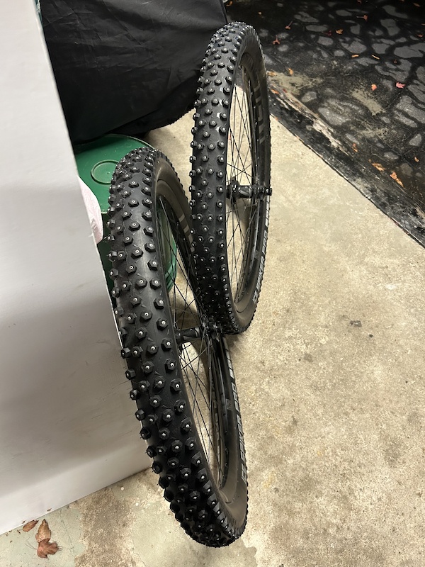 2022 Schwalbe Ice Spiker Pro 27.5x2.6 For Sale