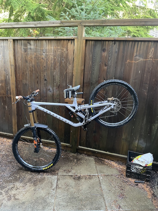 2023 “Team edition” Commencal Supreme V5 (mullet build) For Sale