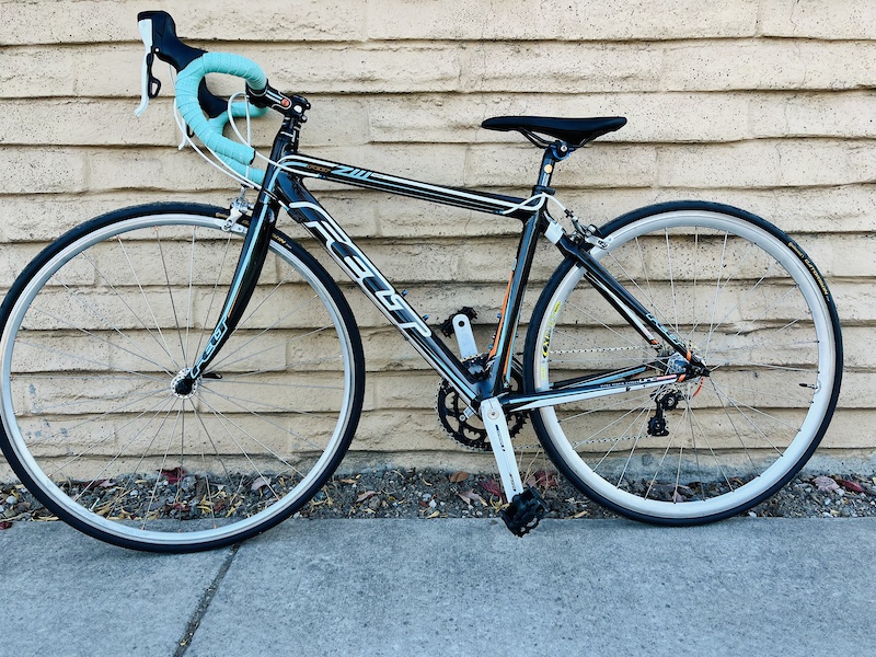 Felt ZW Series Full Carbon Road Bike (48cm) For Sale