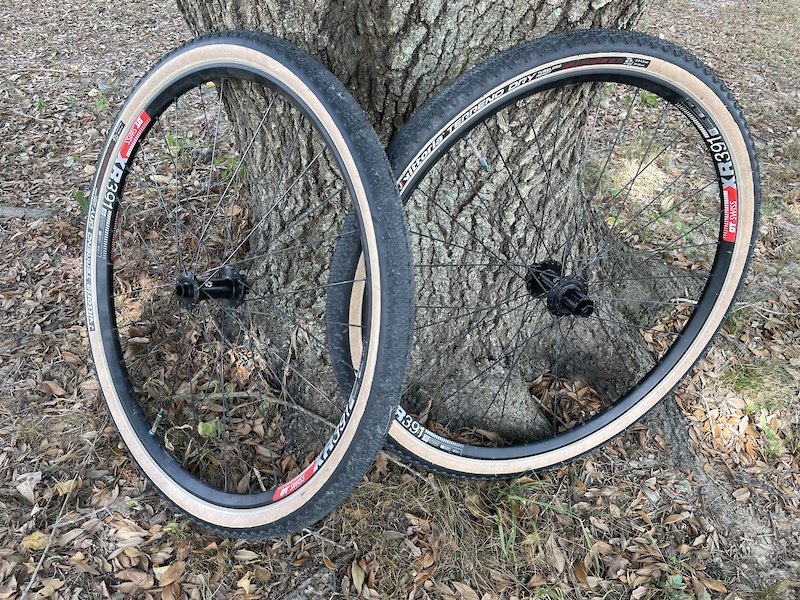 2022 DT Swiss Industry Nine 1/1 boost 29 wheels + tires For Sale