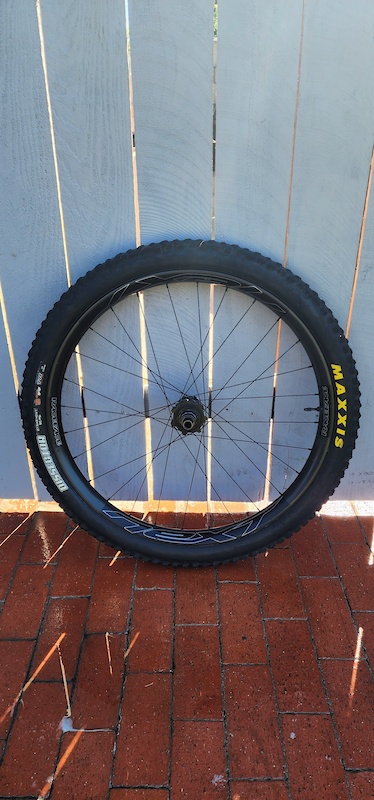 2022 Race Face Next R36 27.5 Carbon Wheel with Vault Hub For Sale