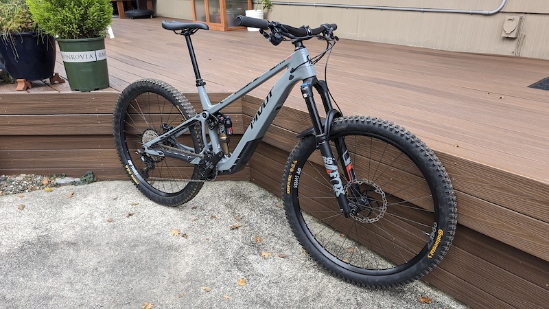 2024 Pivot Shuttle SL - XT/SLX - Like new w/upgrades For Sale