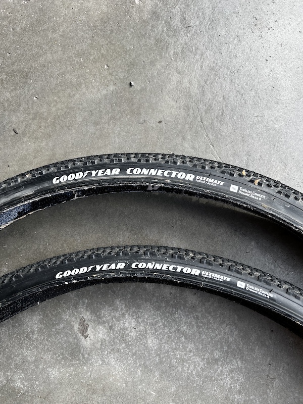 2023 2x Goodyear Connector Ultimate Tubeless 700x40 Black For Sale