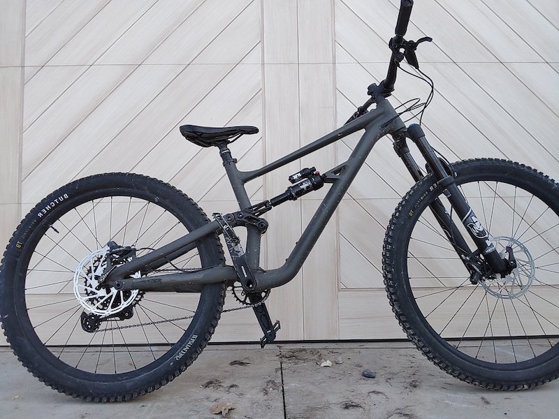 2022 Specialized status 140 For Sale
