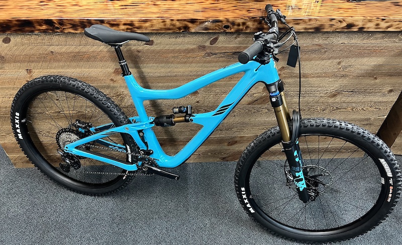 2022 Ibis Ripmo V2 size Large Blue For Sale