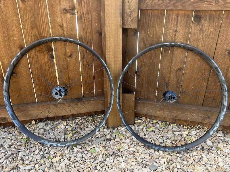 Raceface ARC 30 with DT 350 hubs For Sale