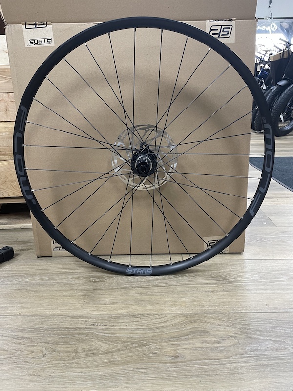 2023 Brand new stans no tubes flow s2 rear wheel For Sale