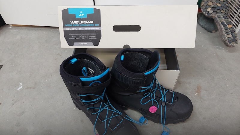 Wolfgar winter boots For Sale