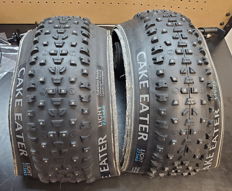 Terrene *Studded* Cake Eater 27.5x4.0 For Sale