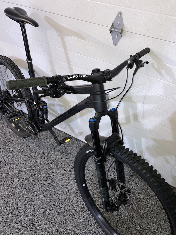 2023 Banshee Phantom V3.2 **New** For Sale
