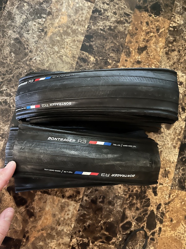 2023 Bontrager R3 Hard Case Lite Road Tires For Sale