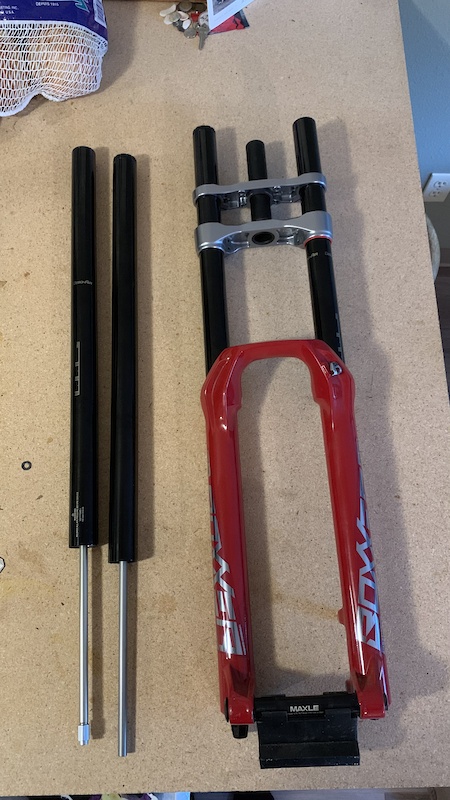 2022 Boxxer Ultimate with spare stanchions + air spring For Sale