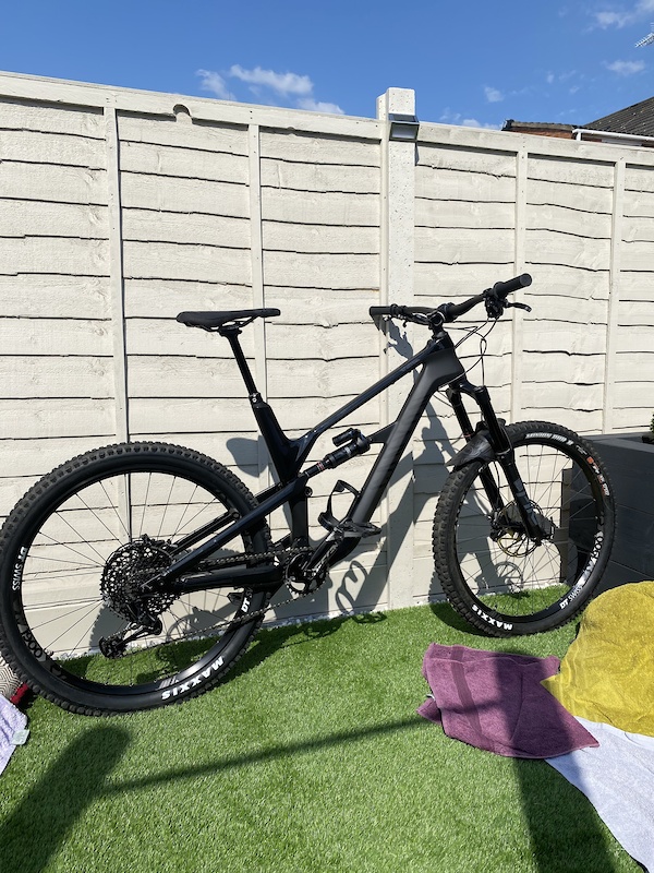 2020 Canyon Spectral CF7 (large) For Sale