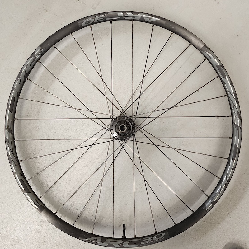 2022 Hope Pro 4 Hub Race Face ARC 30 HD rim For Sale