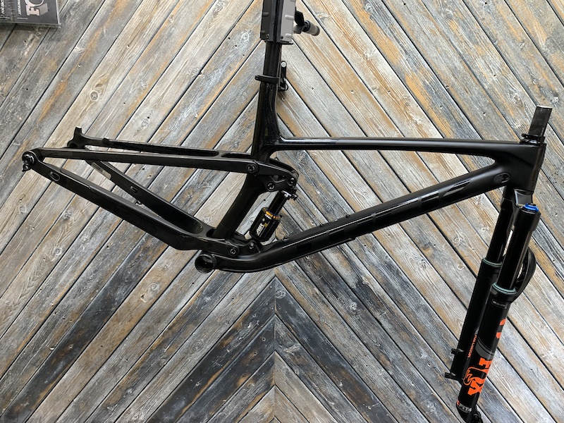 2021 Trek Top Fuel Frame M/L Free Shipping in Canada For Sale