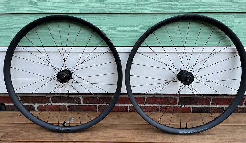 2024 NEW Bontrager Line Elite 30 TLR Wheels 29" Carbon Rim For Sale