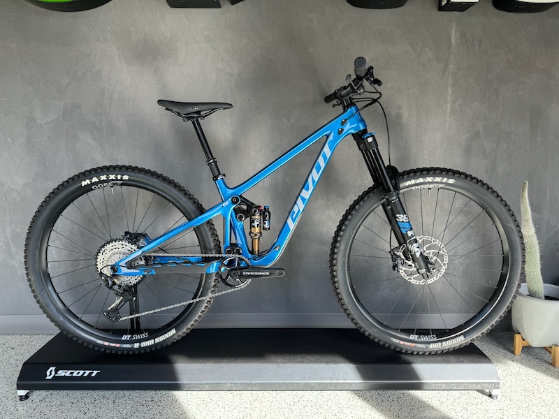 2023 Pivot Switchblade Ride SLX/XT / Gloss Boat Blue/ Small For Sale