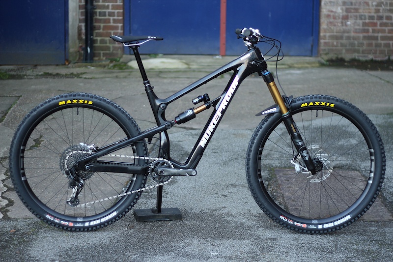 2022 Nukeproof Mega 290 Carbon Custom Build - Size Large For Sale