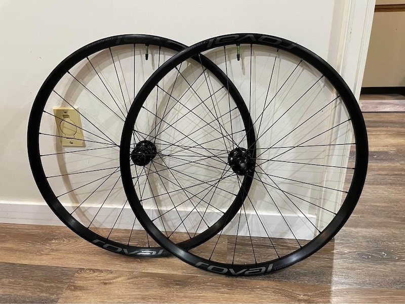 2024 Roval Traverse Alloy 29" Wheelset DT Swiss For Sale