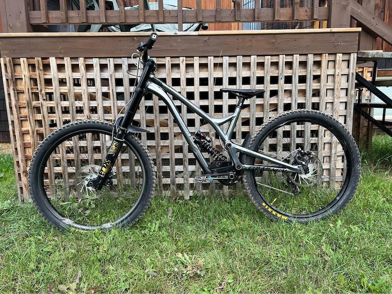 Commencal Supreme V4.2 For Sale