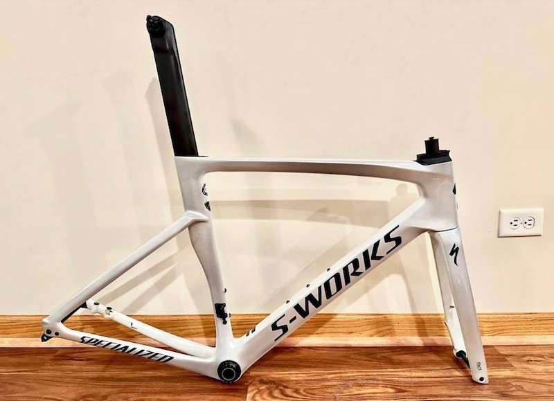 2020 Specialized S-Works Venge Carbon 56cm Frameset For Sale