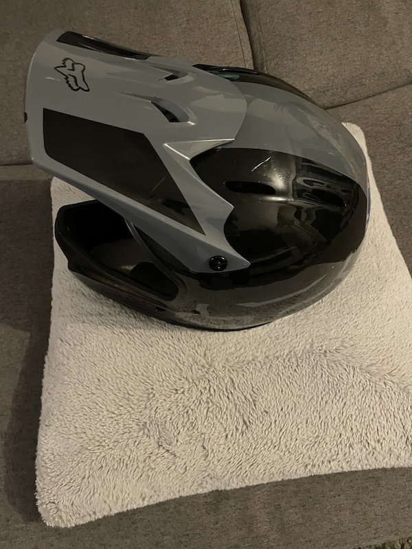 2021 Fox Full Face 59-60cm For Sale